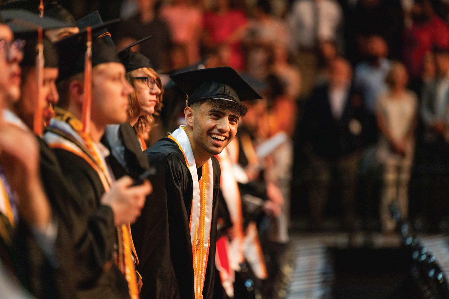 Students Thank Faculty Members Ahead of Graduation - News