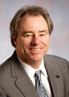 Simek Addresses Campus Employees - News